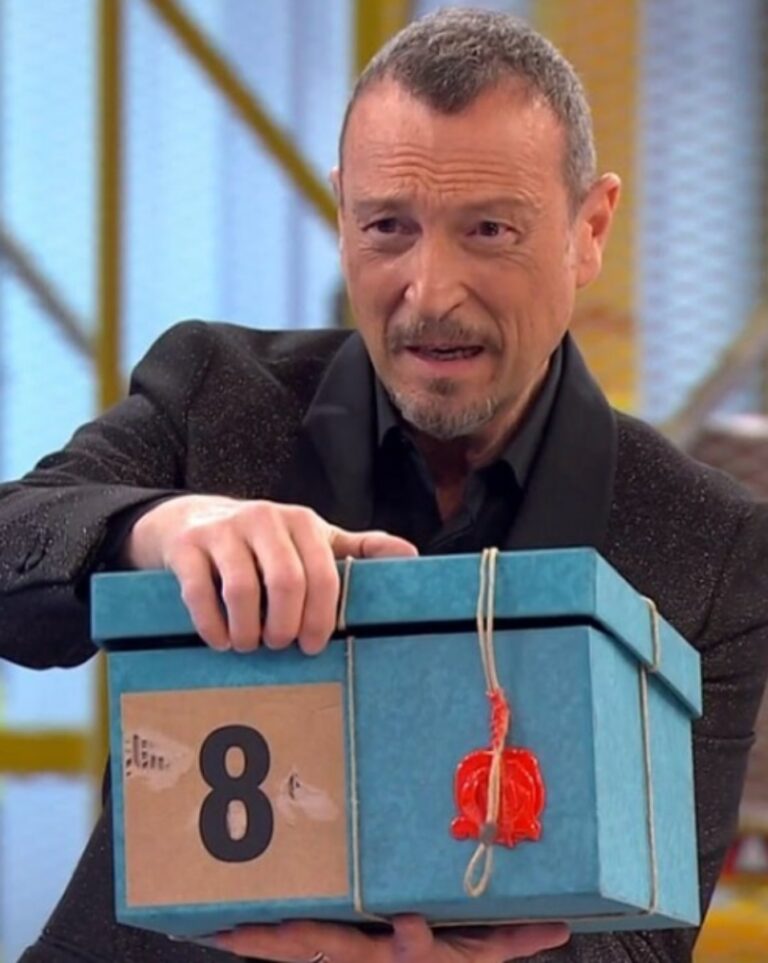 Affari Tuoi Amadeus Commosso In Diretta Cosa è Successo